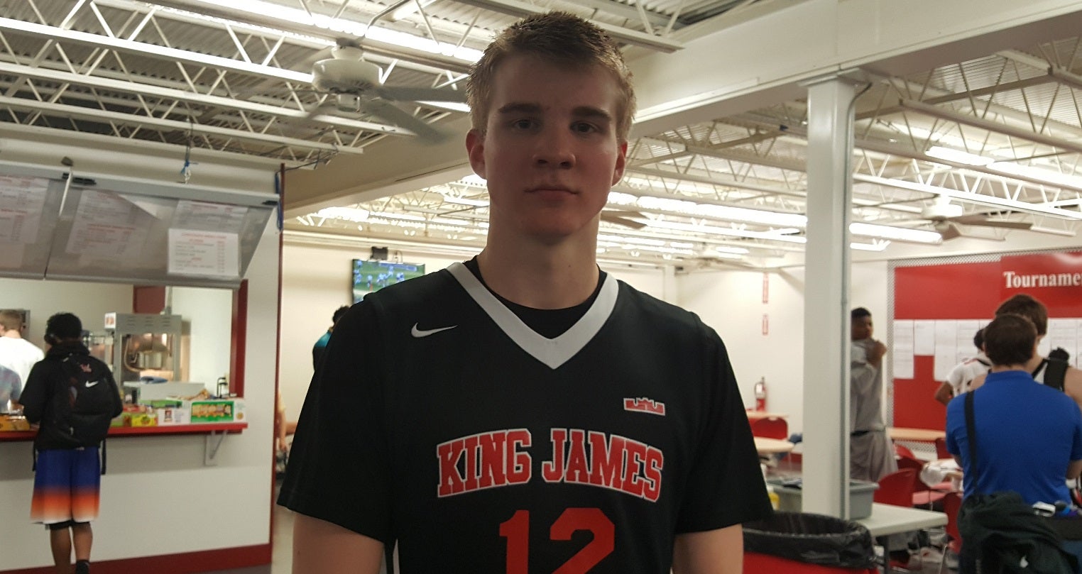 Justin Ahrens Reopens Recruitment