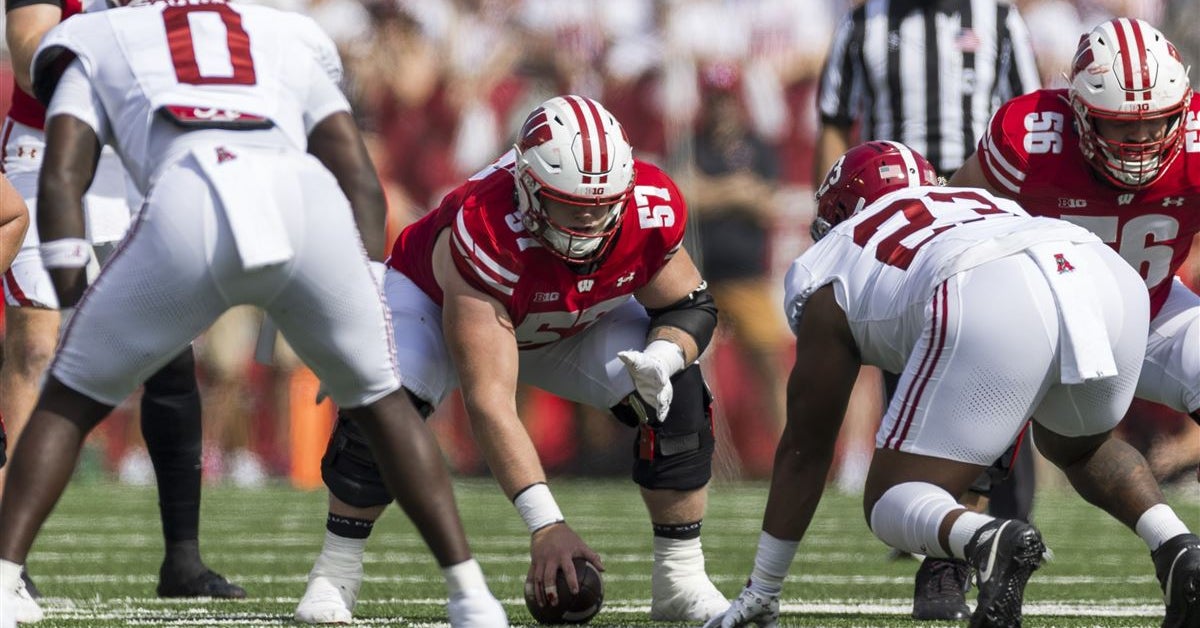 Offensive Line Paving the Way to Wisconsin's Offensive Success