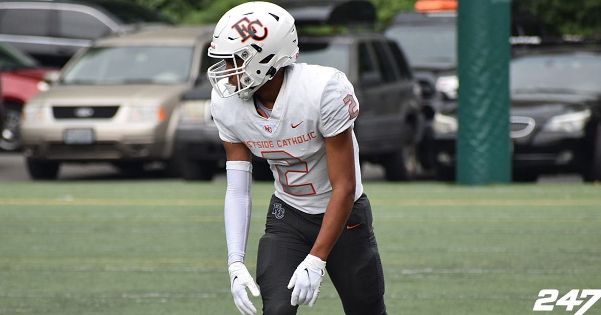 2024 DB Tyson Weaver takes in first unofficial visit to Washington