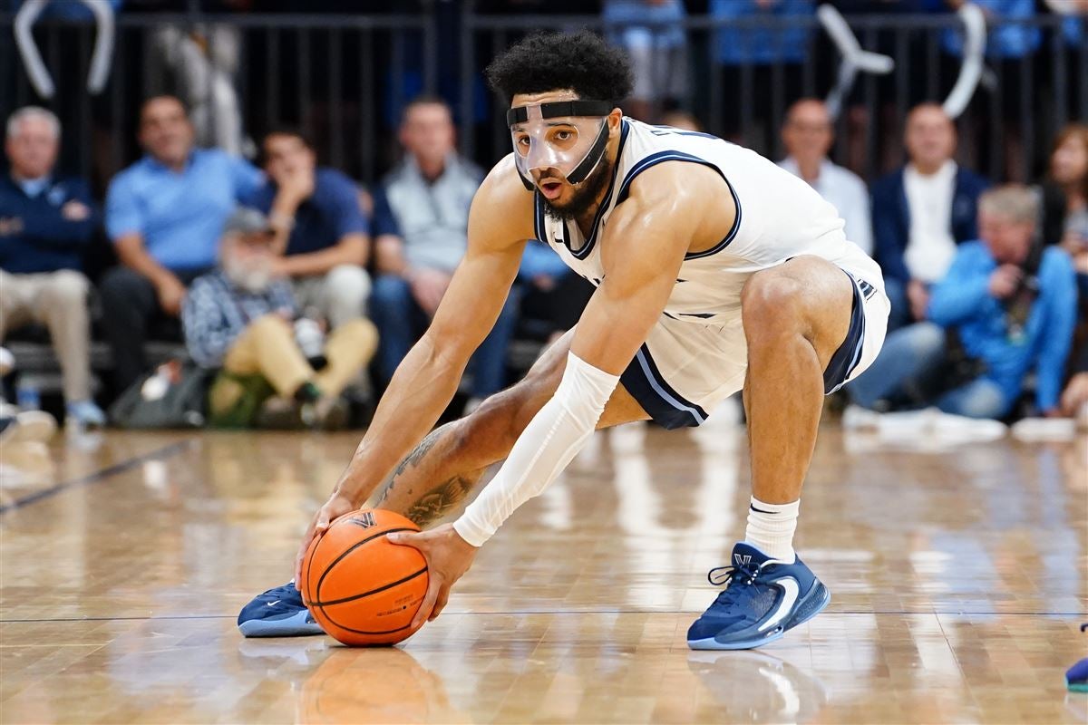 Neptune's debut a success as Cats defeat La Salle, 81-68