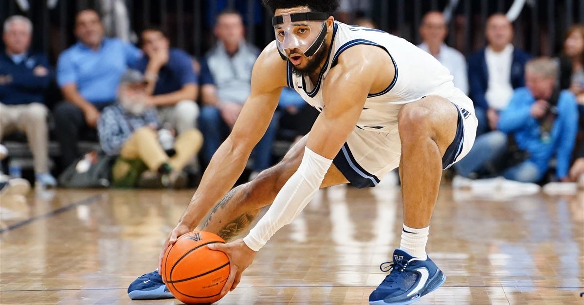 Neptune's debut a success as Cats defeat La Salle, 81-68