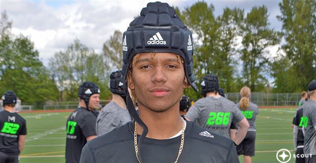 Son of former Seahawks star commits to Washington