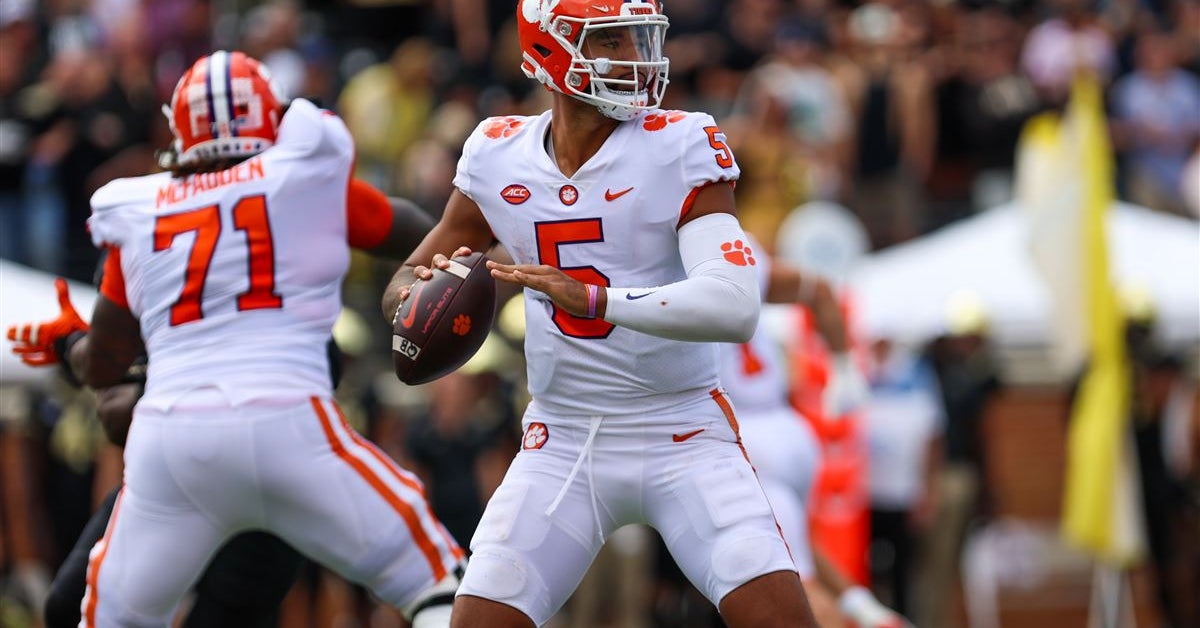 Way-Too-Early Predictions for Oregon State's 2023 Offensive Depth Chart