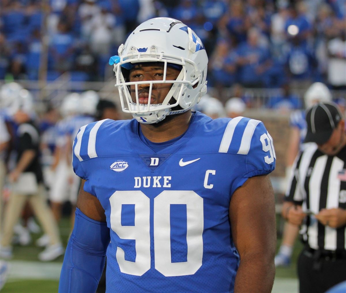 DeWayne Carter named semifinalist for 2022 William V. Campbell Trophy