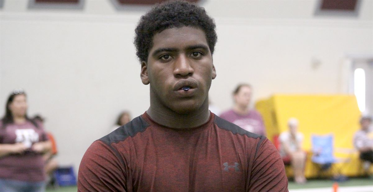 Duke lands three star offensive tackle Calib Perez