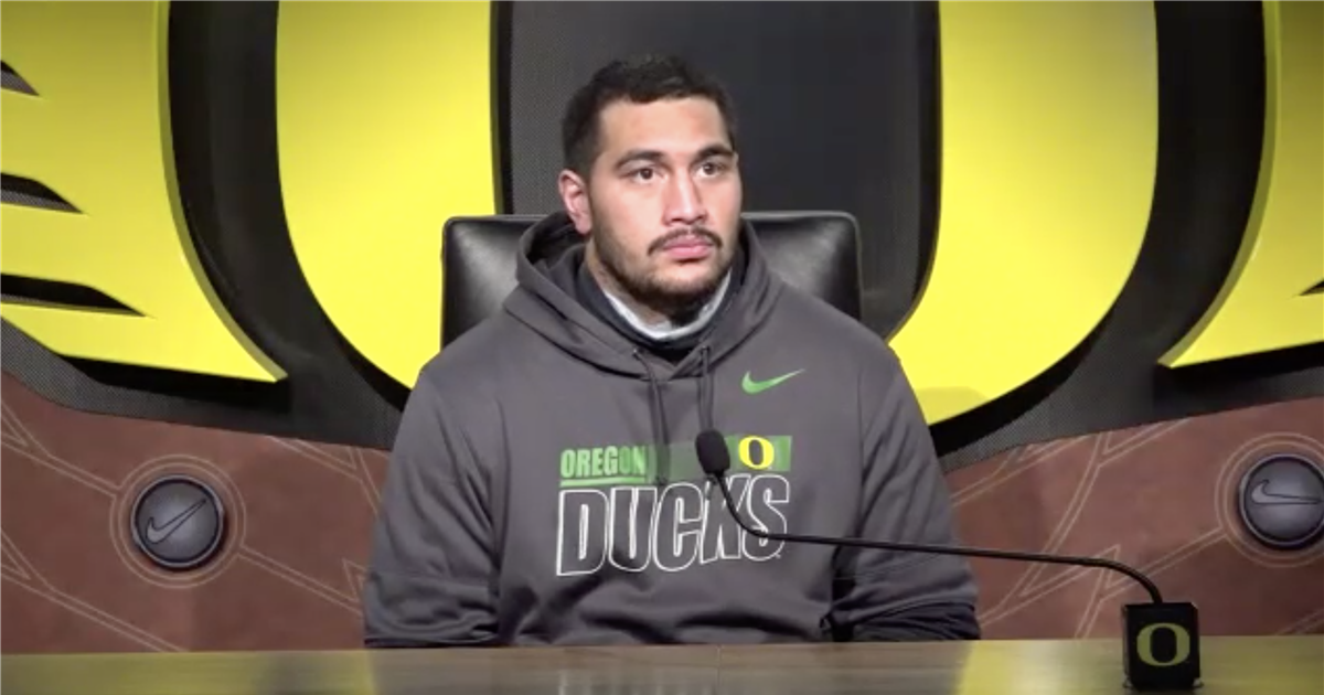 Watch: Oregon DL Austin Faoliu talks as Ducks prepare for Cal