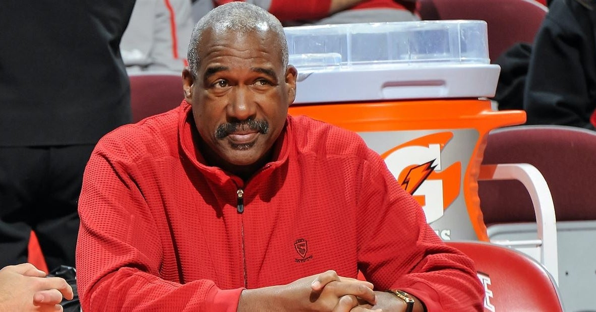 Ohio State athletic director Gene Smith to retire in 2024
