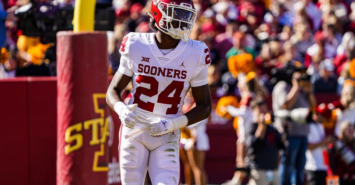 Oklahoma DB Gentry Williams released from hospital following collapse ...
