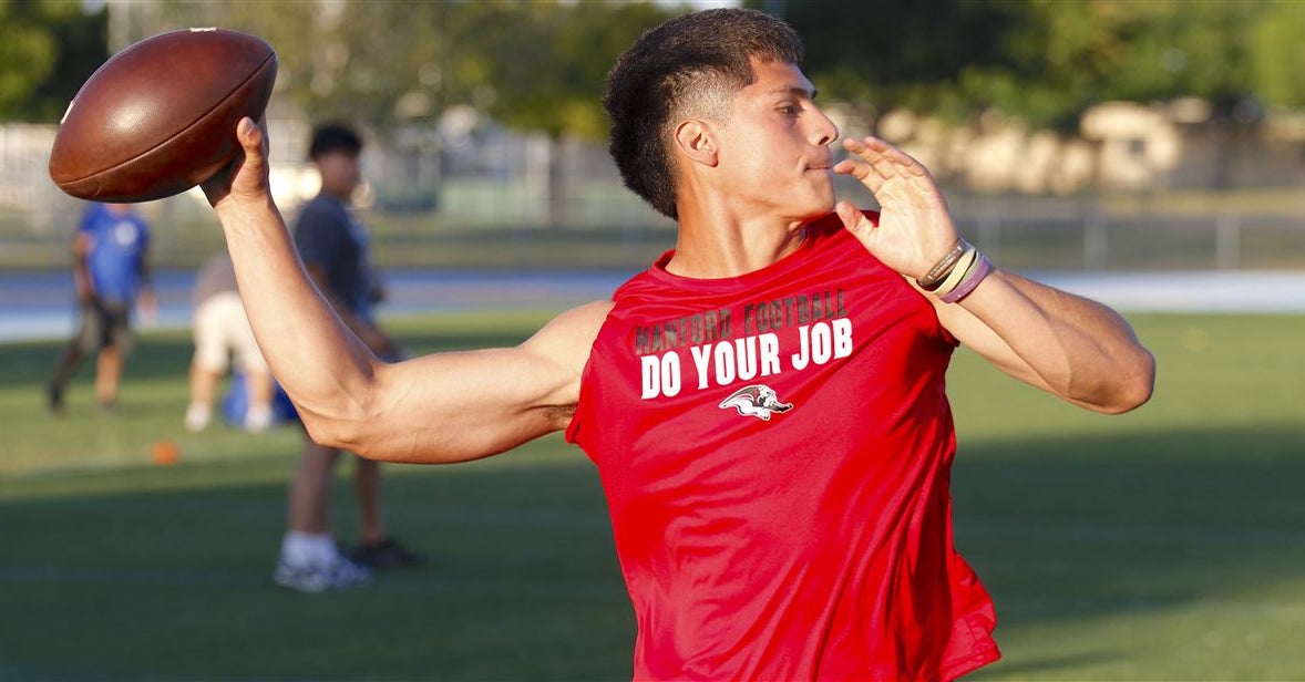 Hanford 2025 QB Daniel Gomez reacts to new San Jose State offer