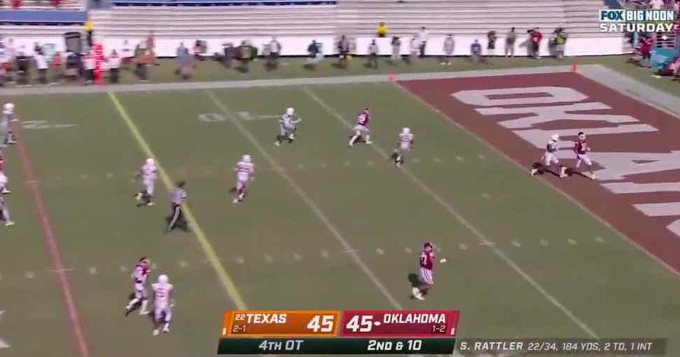 WATCH: Drake Stoops hauls in game-winning touchdown vs. Texas