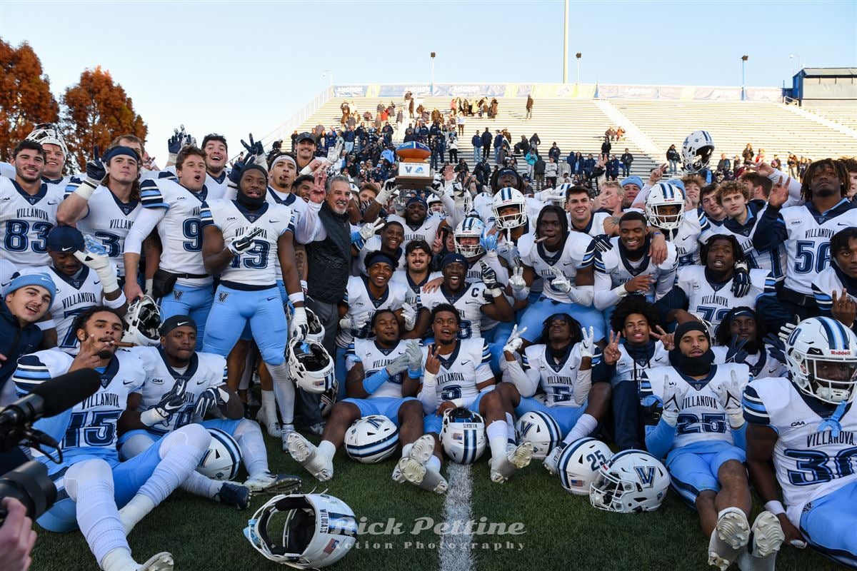 Slide Show: Villanova defeats Hens, 35-7 to win FCS Playoff Auto-Bid