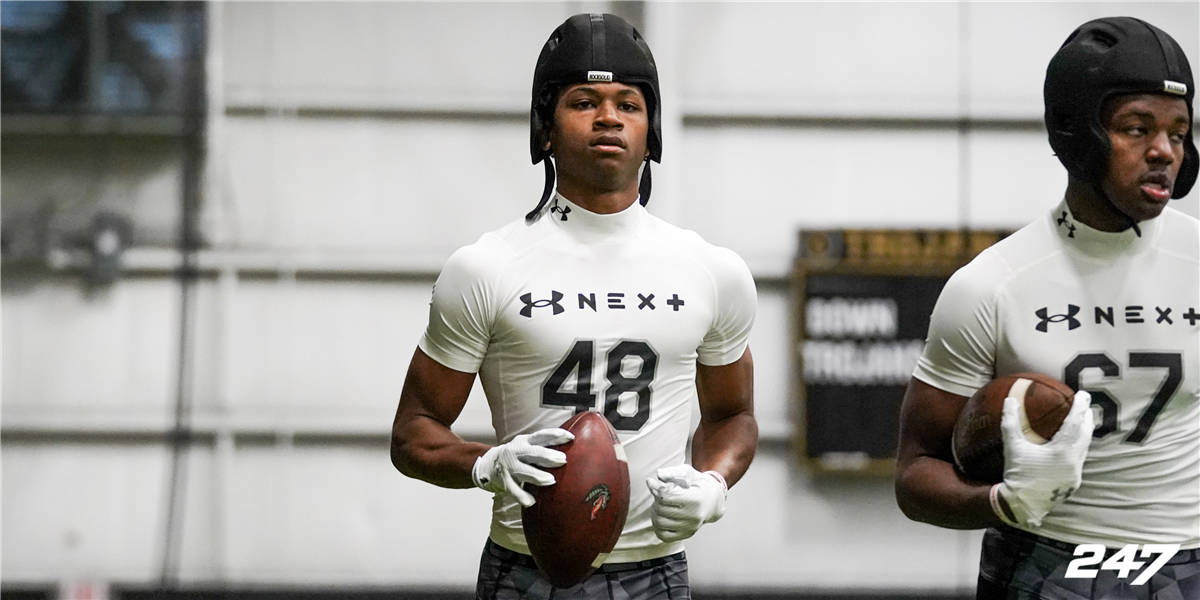 Latest on Top247 receiver Travis Smith Jr.