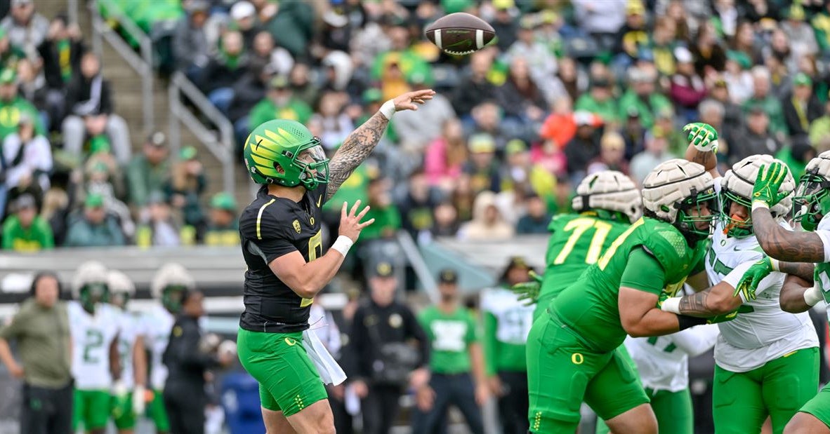 Oregon QB Dillon Gabriel to attend Manning Passing Academy