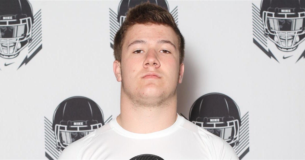 2020 OL Dylan Barrett honored by Wisconsin offer