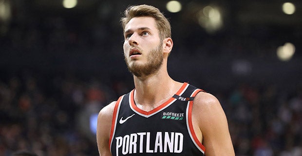 Former Maryland basketball standout Jake Layman signs with a new team ...