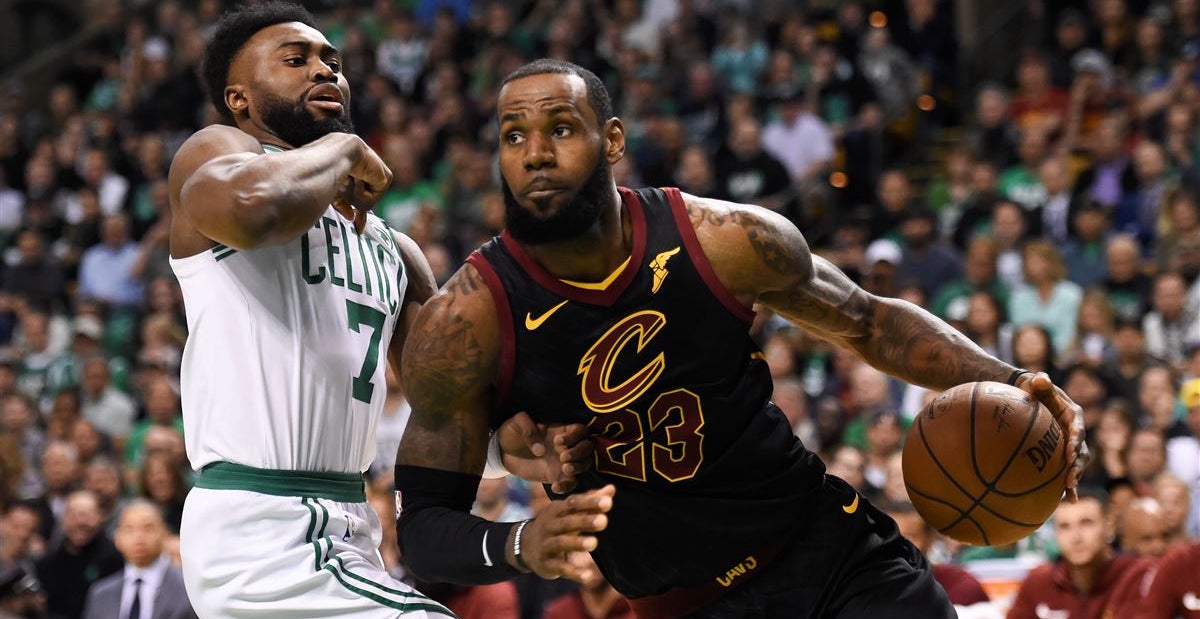 'LAME AF': LeBron James calls out Browns fans that boo'ed Deshaun Watson