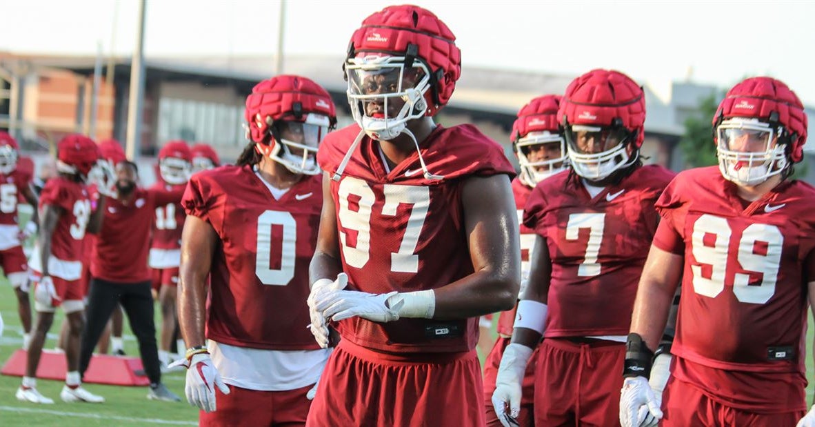 More questions than answers on defensive line for Razorbacks