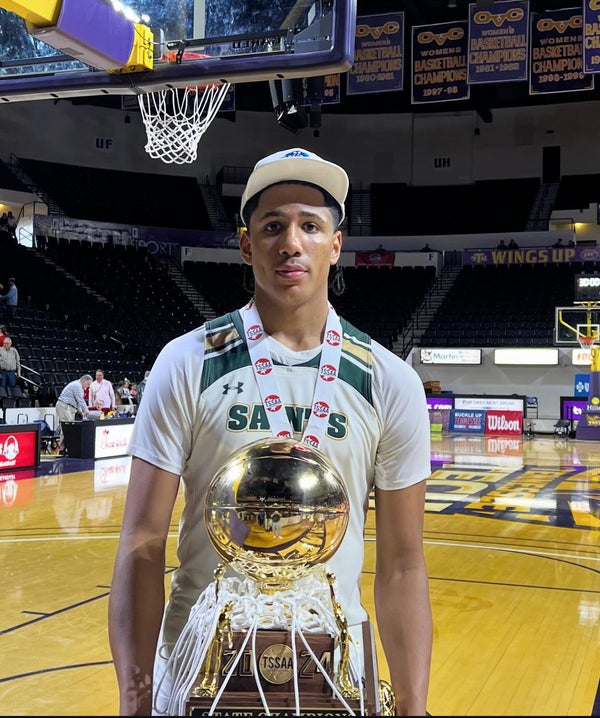 Fred Smith Jr. takes a timeout for Questions and Answers