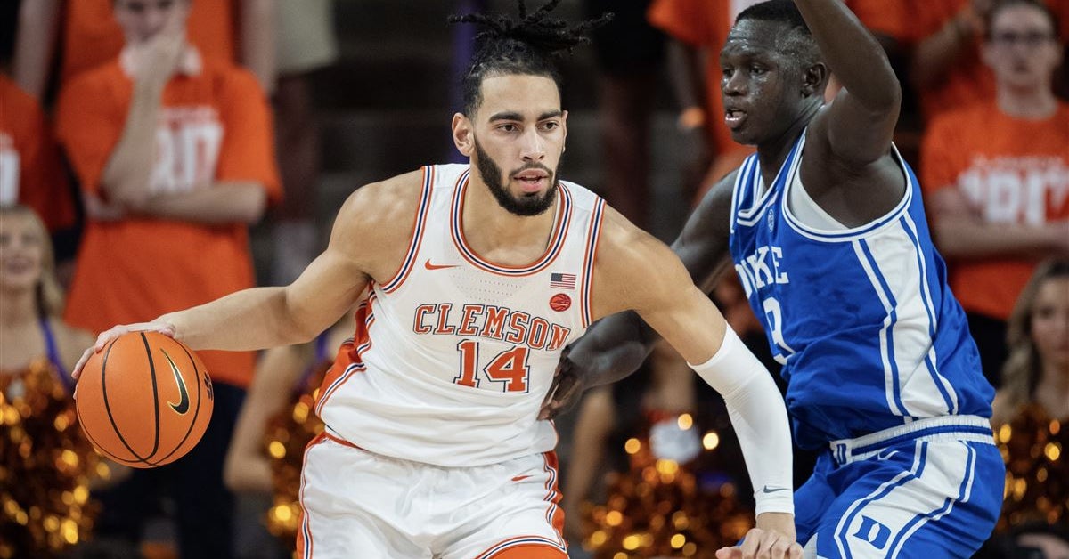 Reserve forward Christian Reeves enters transfer portal after one ...