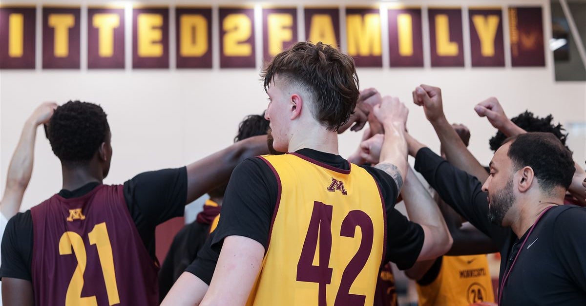 Minnesota center Treyton Thompson enters the NCAA transfer portal