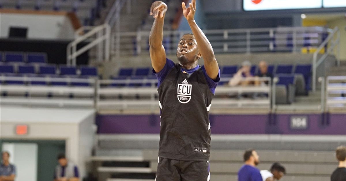 Getting to know the new guys: ECU freshman Logan Curtis