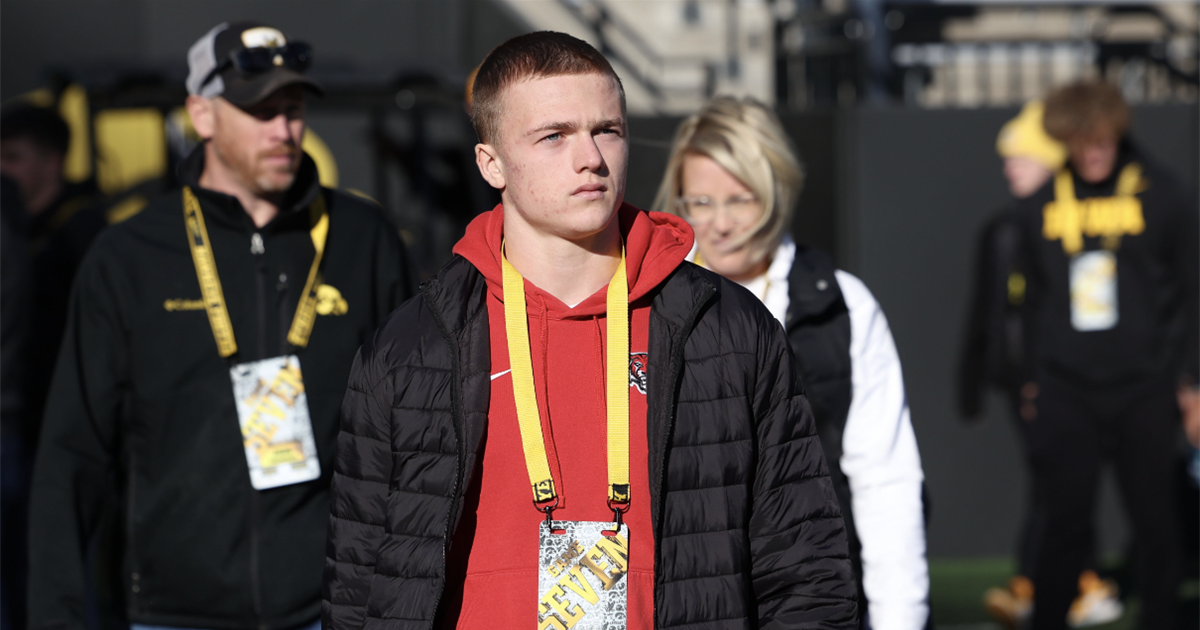 Adel Desoto Minburn 2024 athlete Brevin Doll gets Iowa offer at running ...
