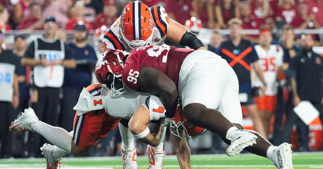 Indiana defense delivers dominant performance in blowout win over Illinois