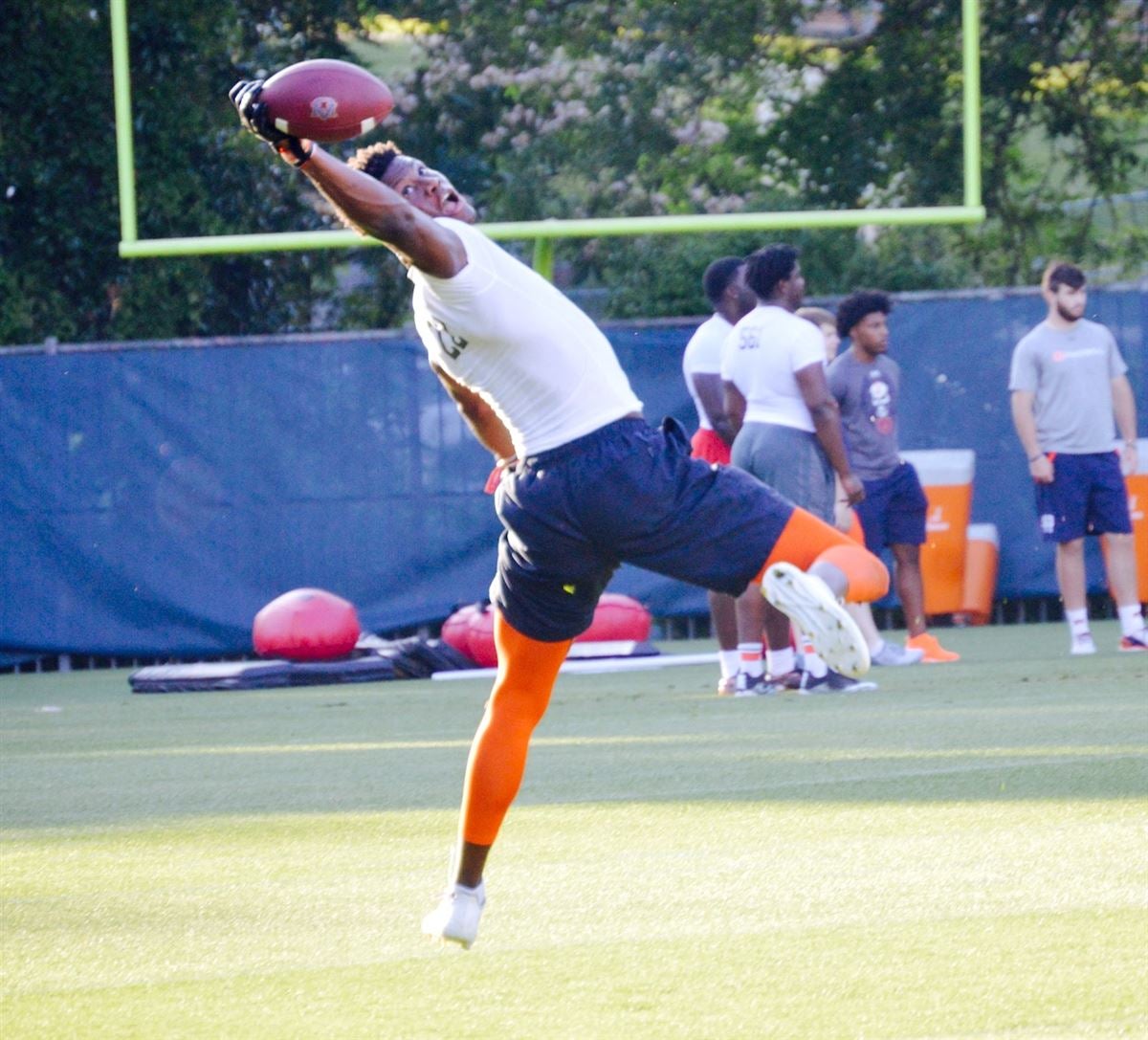 Boom! 2019 4-star WR commits to Auburn