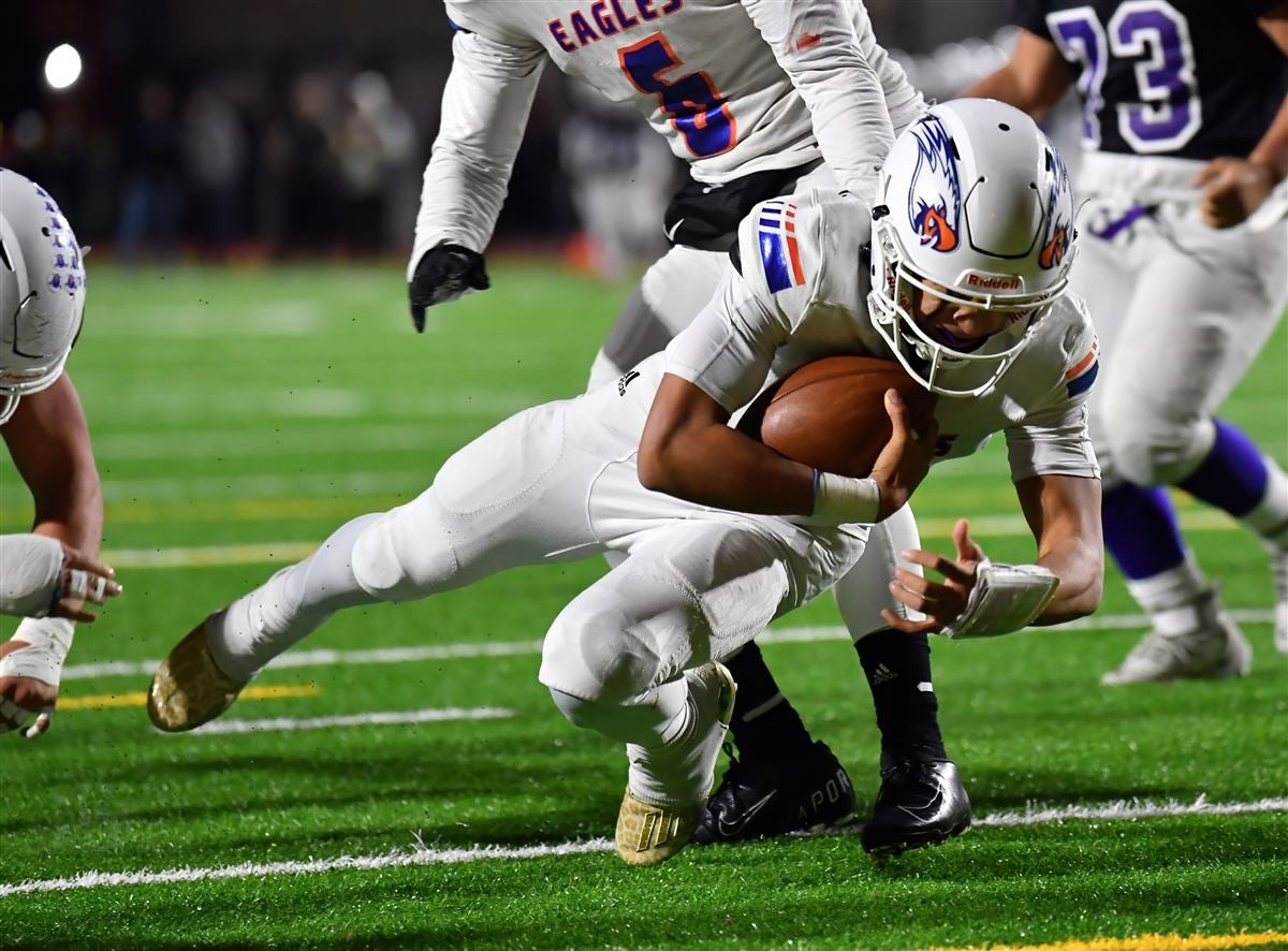 PHOTO GALLERY: Graham-Kapowsin Defeats Rival Sumner, Advances To Semifinals