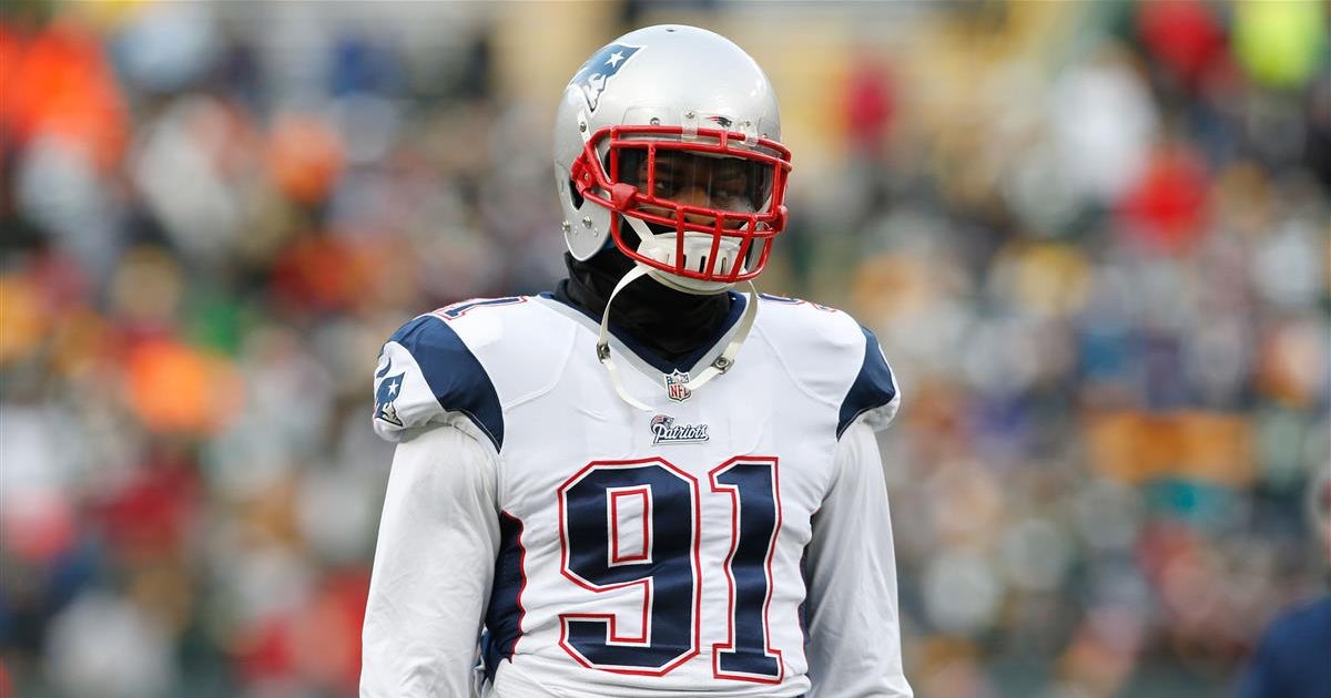 Patriots' Jamie Collins, Jerod Mayo exit with injuries