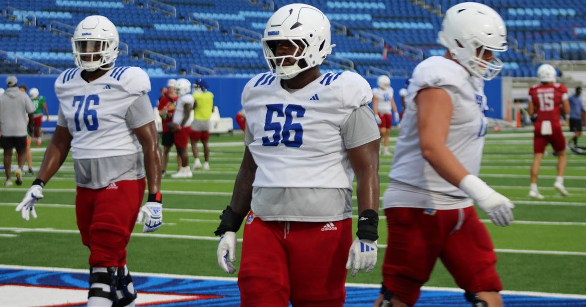 Camp report: Updates on OL position battles and the cornerbacks