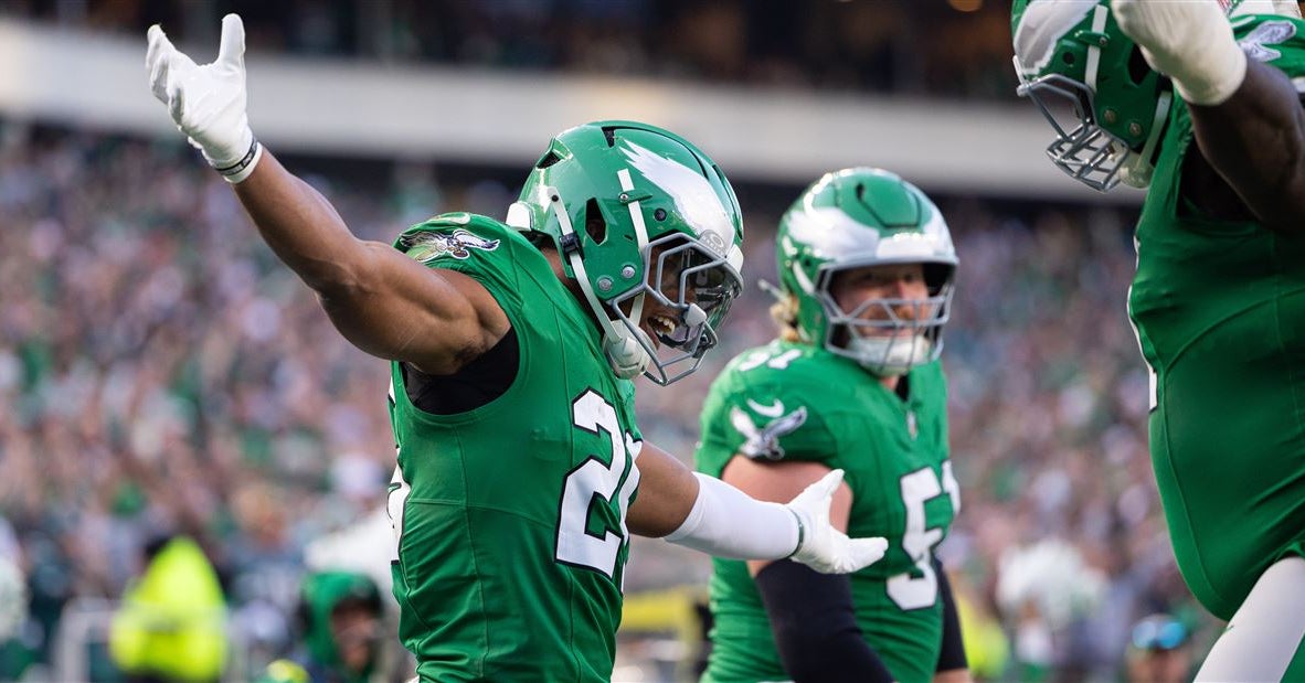 Saquon Barkley showcases ridiculous athleticism with backwards hurdle ...