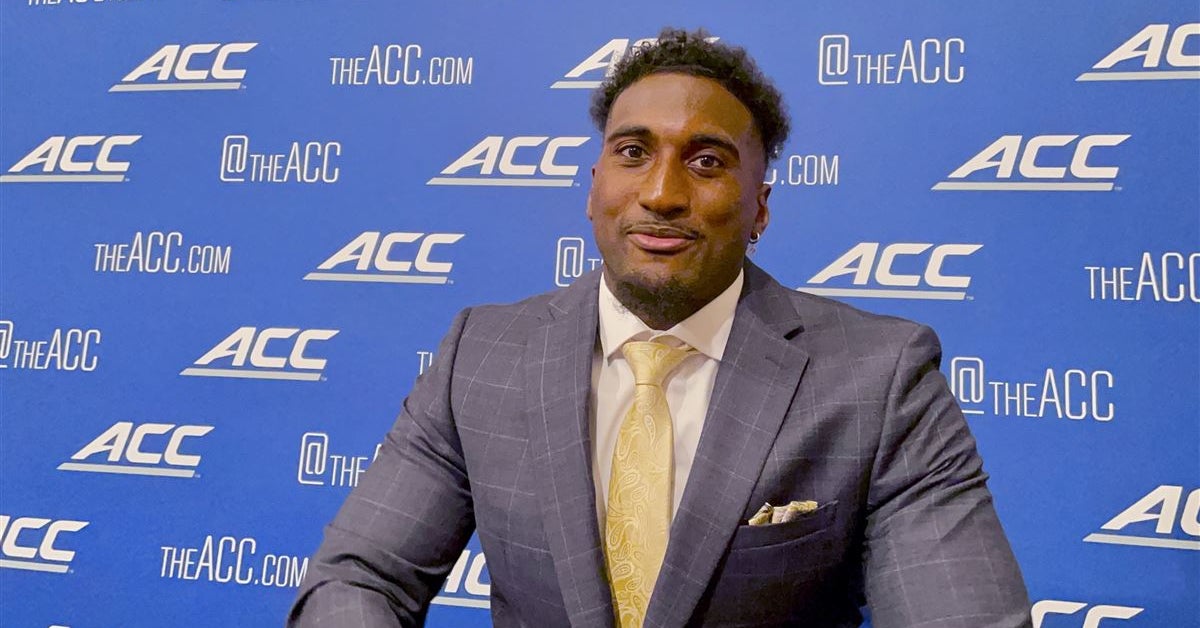 Louisville linebacker Yasir Abdullah collects ACC Player of the Week honor