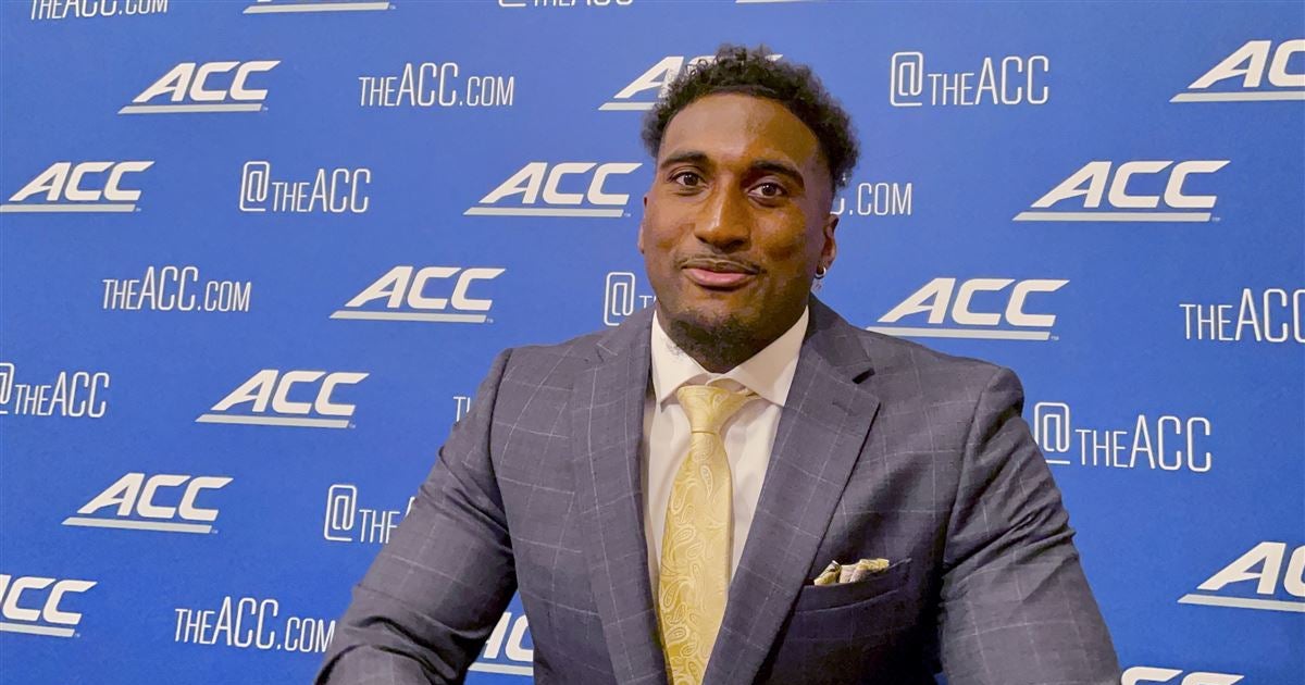 Louisville linebacker Yasir Abdullah collects ACC Player of the Week honor