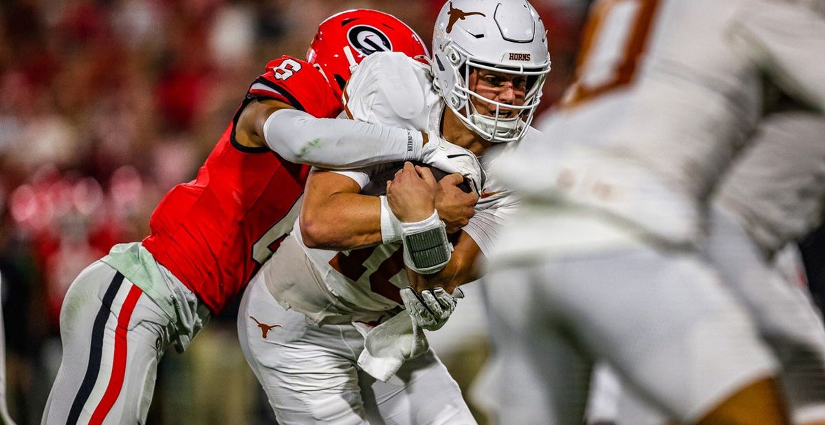 PHOTOS: Georgia football handles Texas in huge home victory