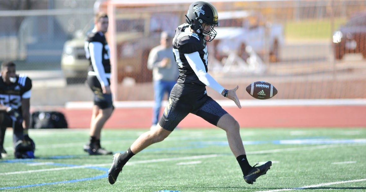 Hawaii commit Shipley boots 47-yard punt in All-American Bowl