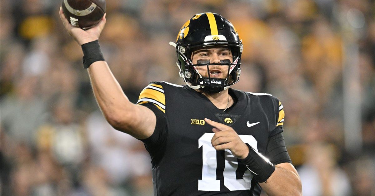 Five things to know about new Iowa starting quarterback Deacon Hill
