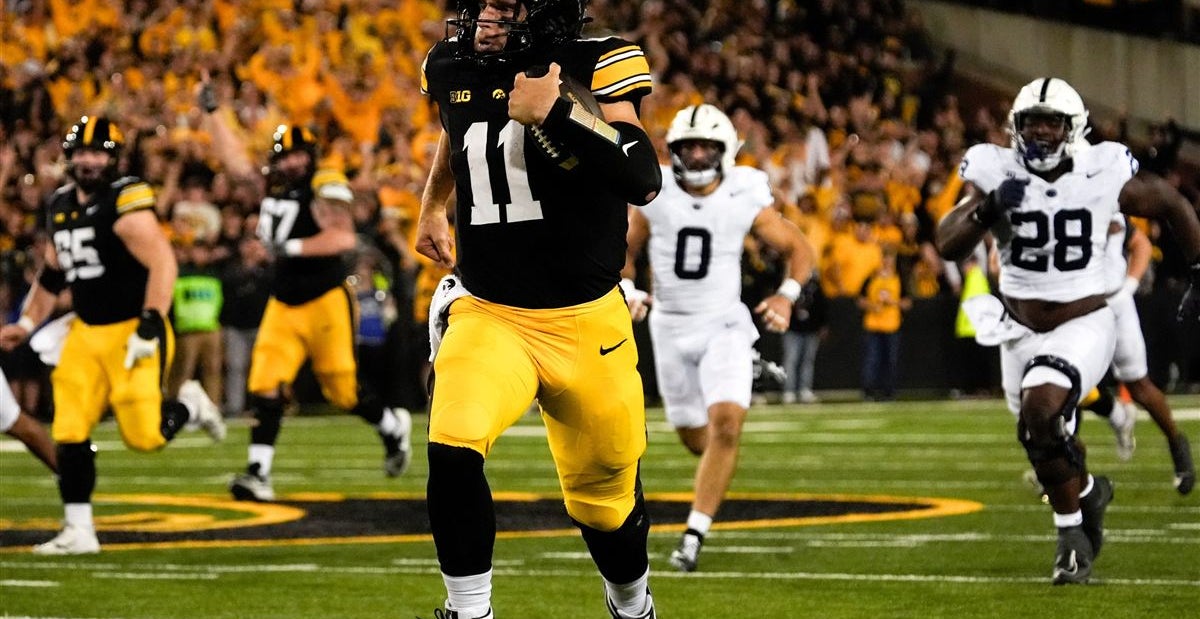 USC DC D'Anton Lynn knows Trojans have to slow running Iowa QB Mark ...