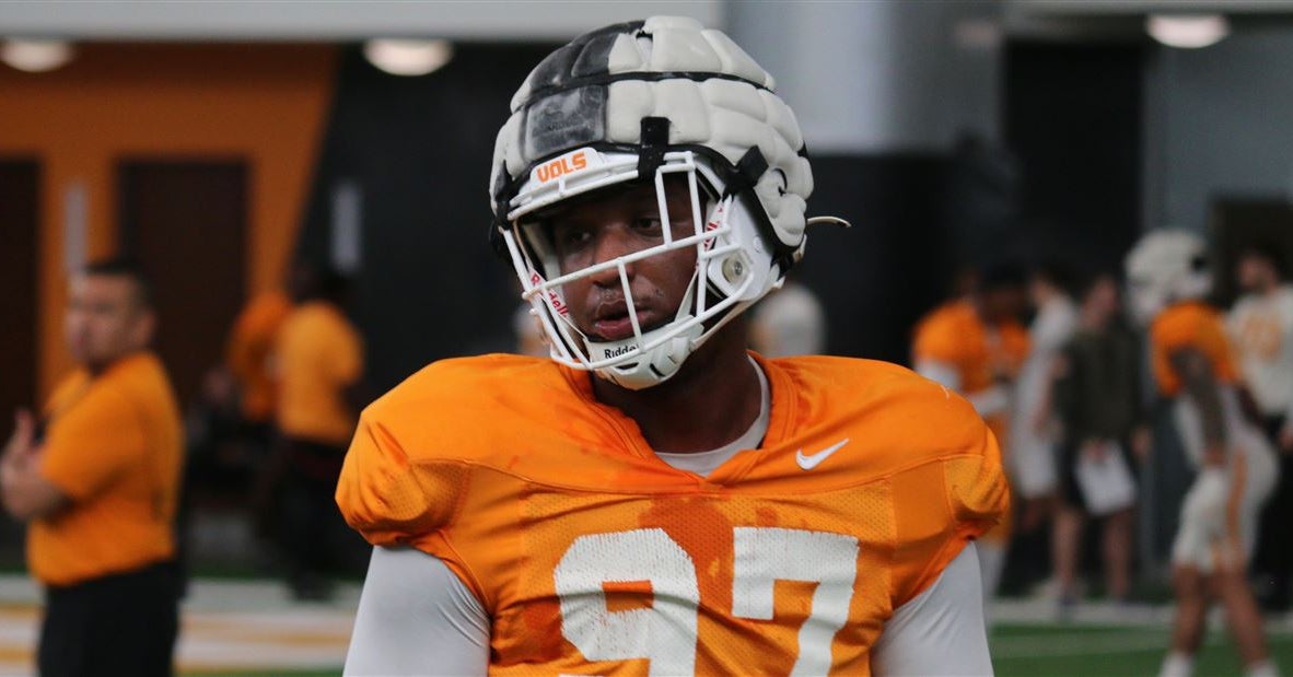 Tennessee defensive lineman Jayson Jenkins expected to enter NCAA ...