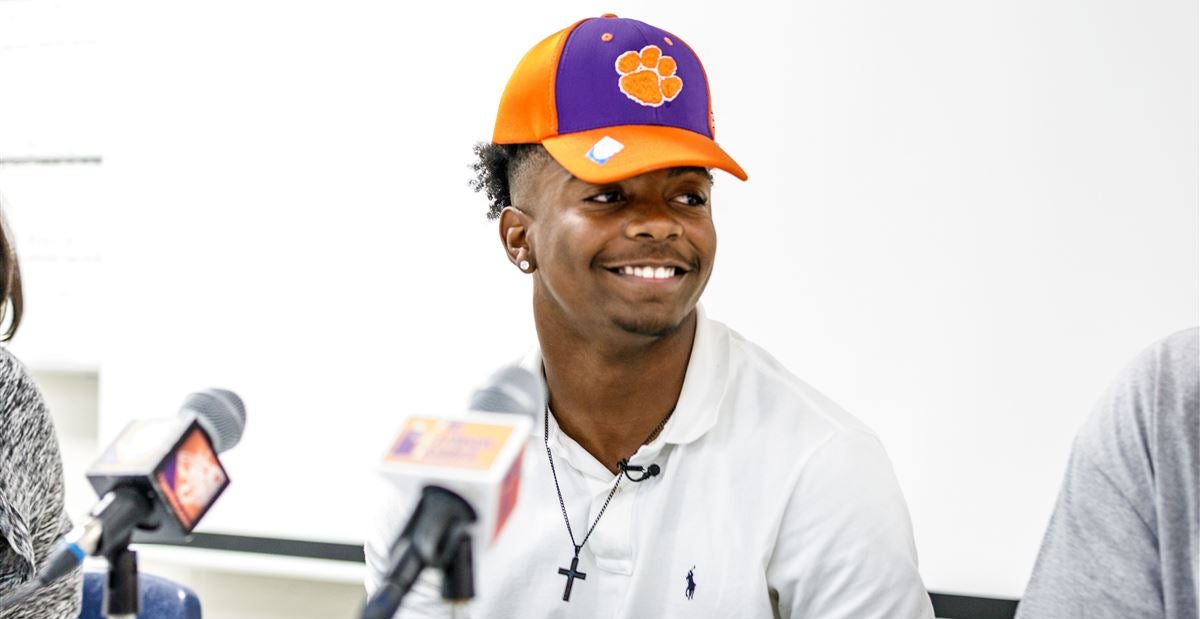 WATCH: Jalyn Phillips explains why he picked Clemson