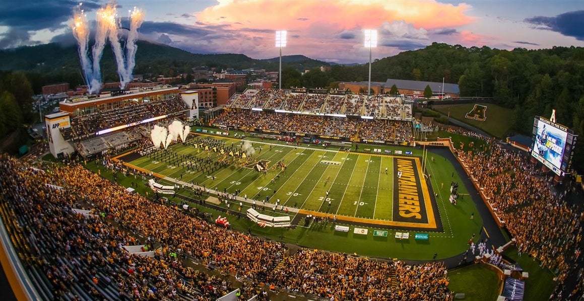 College football's 25 highest stadium attendance rates during 2024 ...