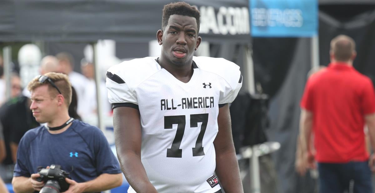 College football transfer portal: Ex-Michigan, UMass OT Willie Allen ...