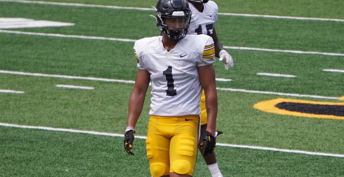 Iowa Football: An early look at the Hawkeyes' top 2025 NFL Draft prospects