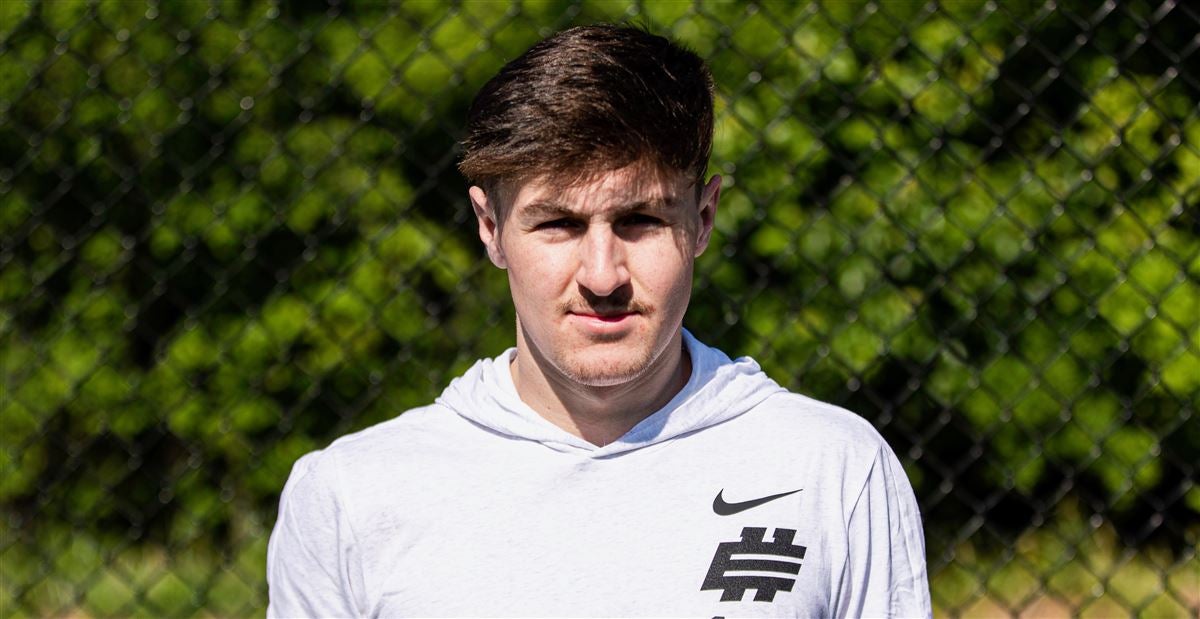 BREAKING: 2022 three-star quarterback Carson May commits to Iowa