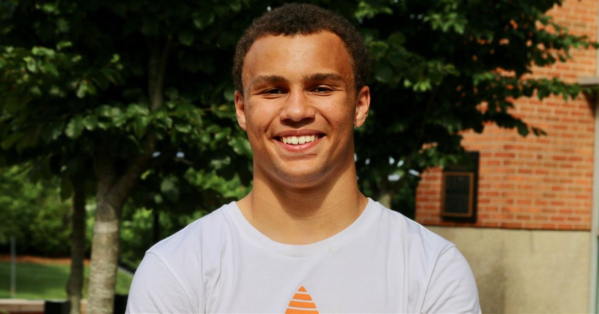 Great Crossing's Kalib Perry intrigued by UK's front seven development