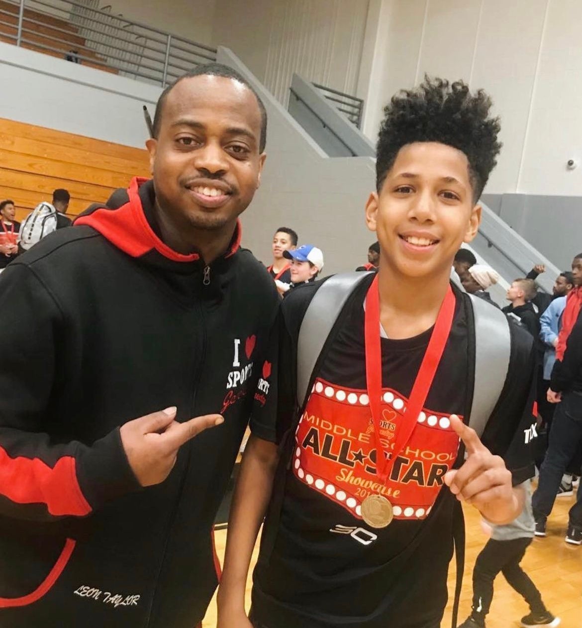 Fred Smith Jr. takes a timeout for Questions and Answers