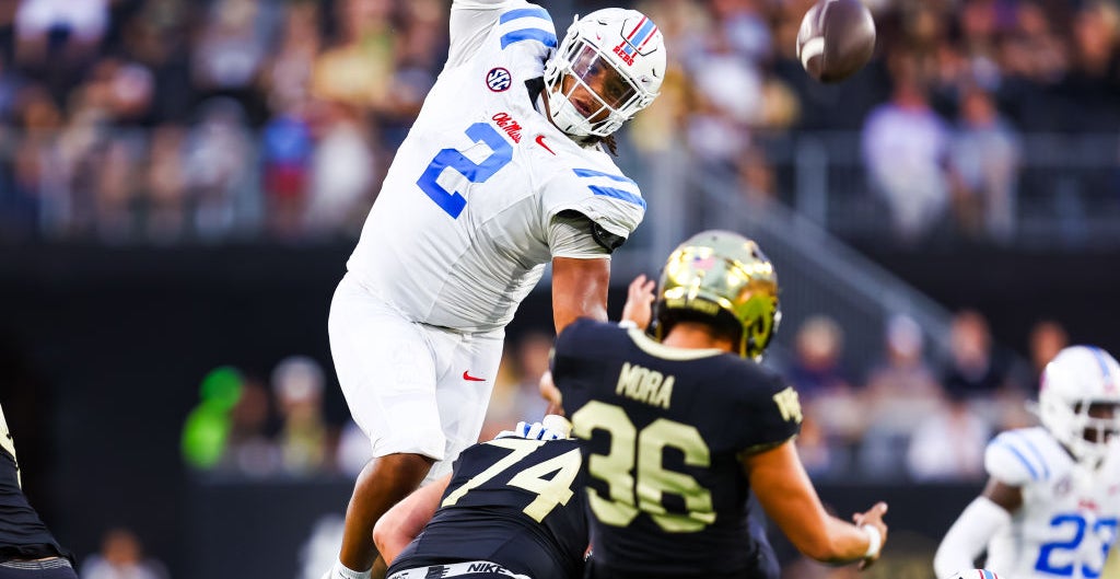 Ole Miss defensive tackle Walter Nolen named one of seven semifinalists ...