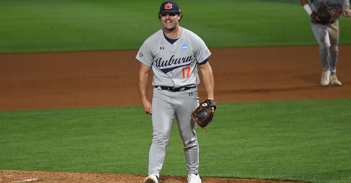 Auburn knocks off tough Stetson squad to remain unbeaten in regional