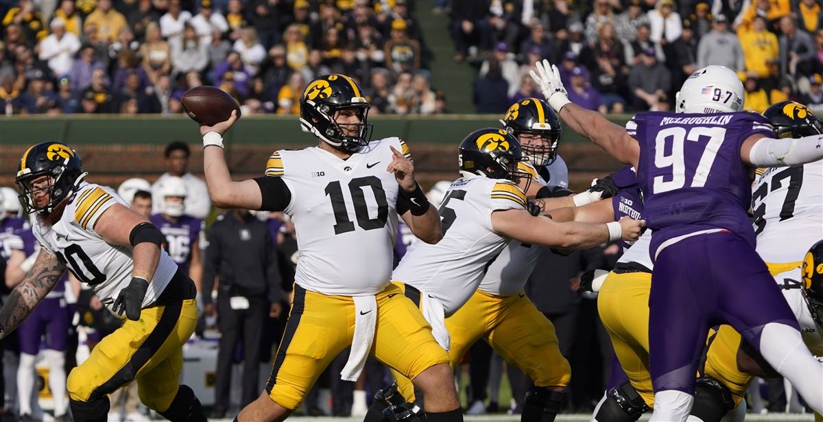 Deacon Hill: 'The offense is growing each week'