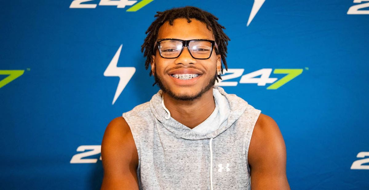 Social media reacted after high 4-star 2025 cornerback Blake Woodby ...